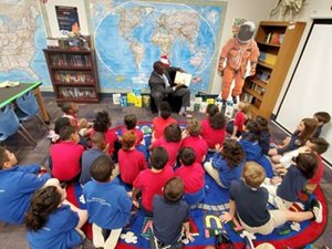 Jacksonville.gov - Reading to 2nd Grade Class at River City Science Academy